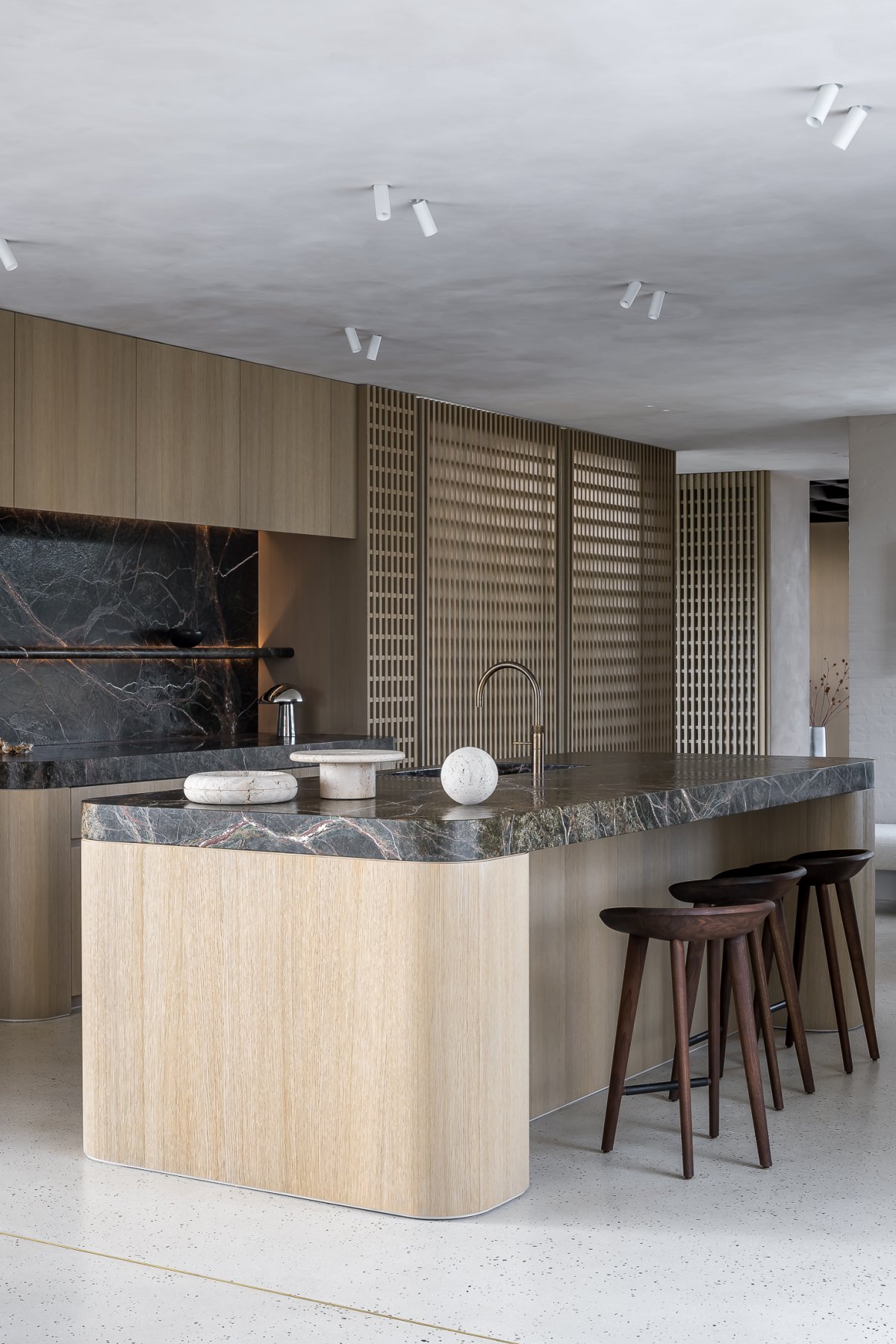 YINJISPACE - Simon de Burbure x MP House